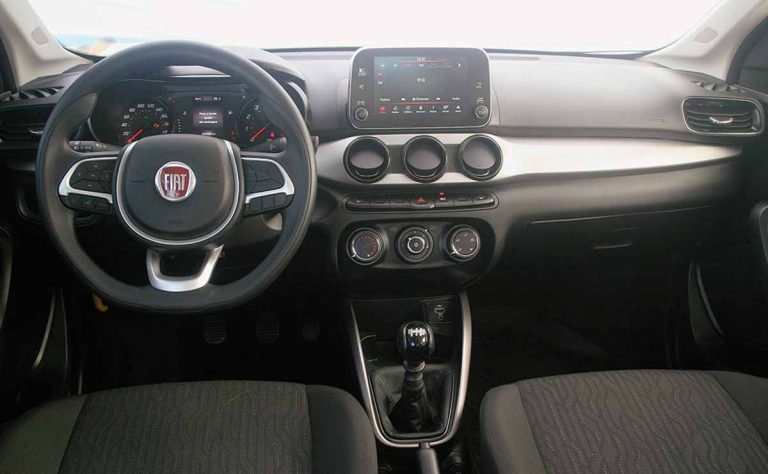 Fiat Cronos Drive 1.3 MT Test Drive