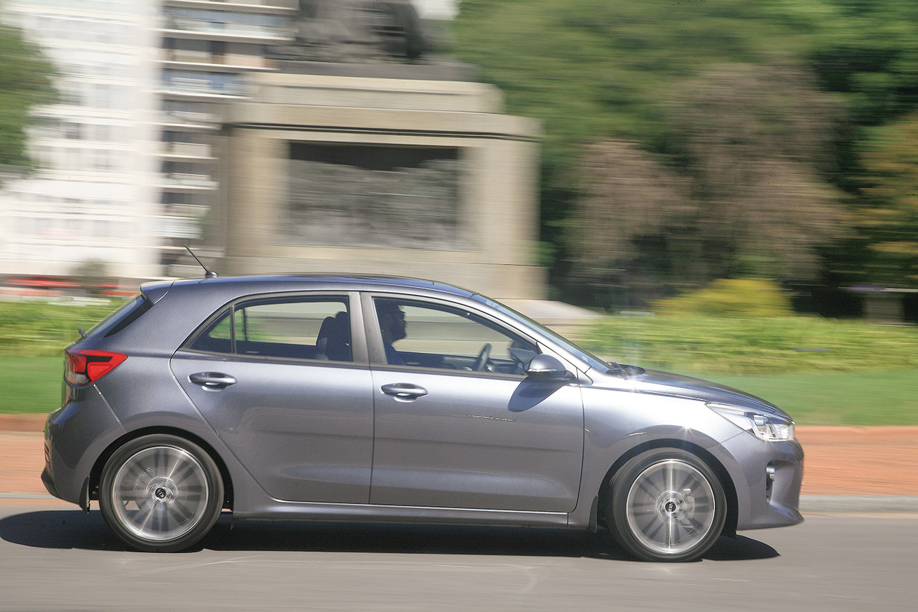 Kia Rio EX 1.6 AT Premium