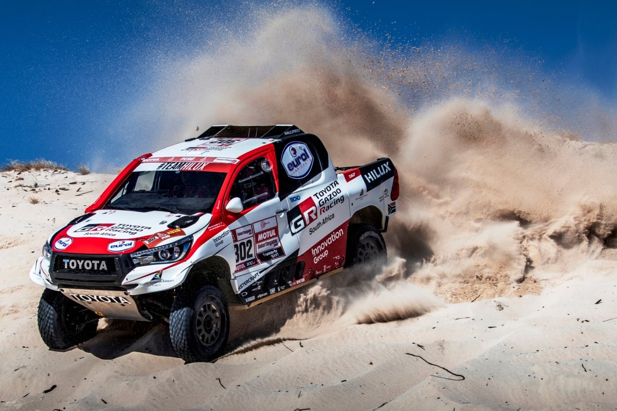 Las Hilux van por el Dakar