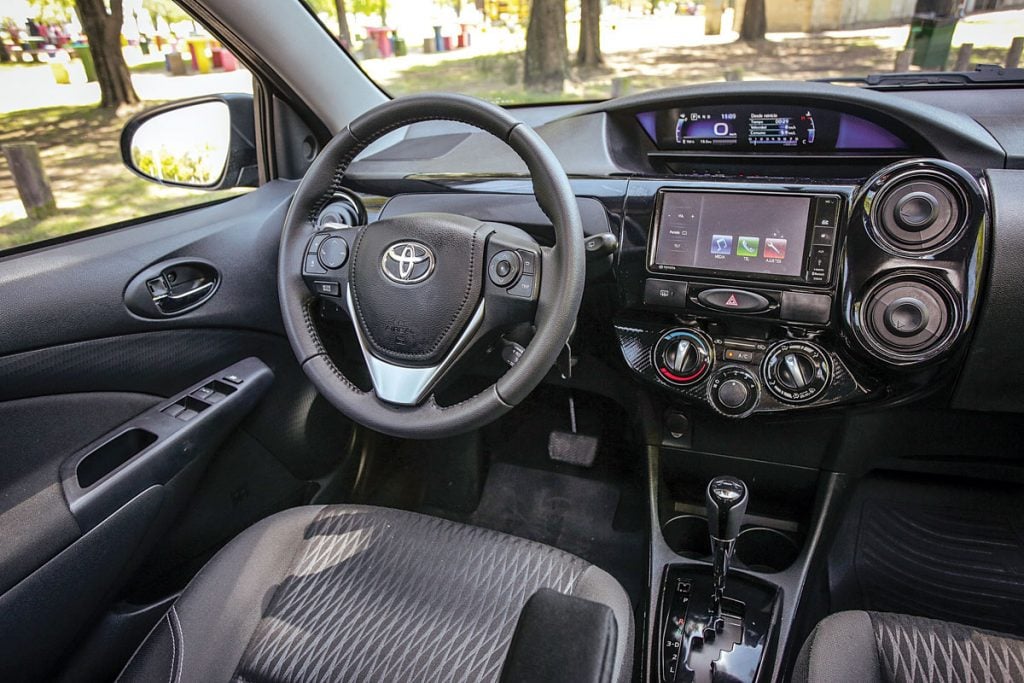 Toyota Etios Hatchback XLS AT