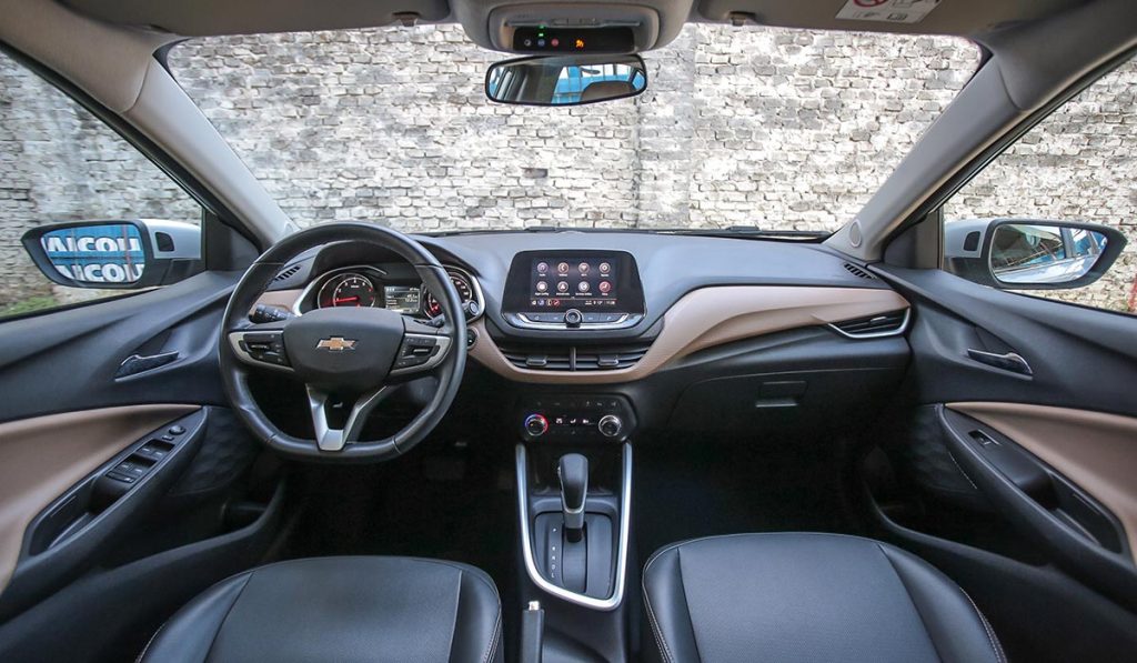 Fiat Cronos o Chevrolet Onix Plus: ¿cuál es la mejor compra?