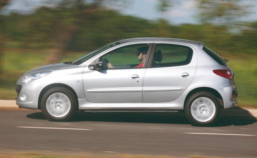 Chevrolet Agile, Peugeot 207 Compact y Volkswagen Gol Trend: ¿cuál es ...