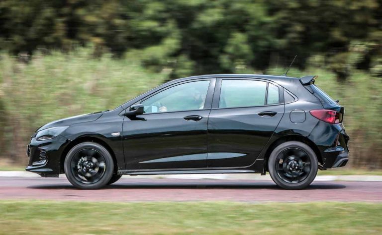 Test Drive Chevrolet Onix RS | Auto Test