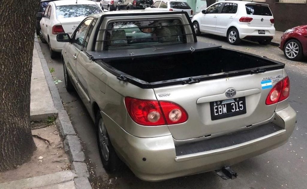 ¿Una pick up compacta de Toyota? Así es el Corolla con caja | Revista ...