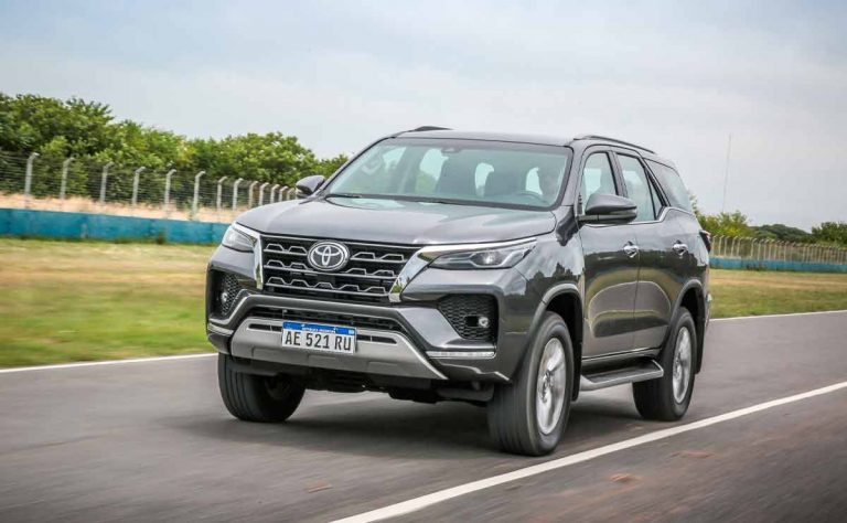 Test Drive Toyota SW4 SRX 4x4 | Revista Auto Test Digital