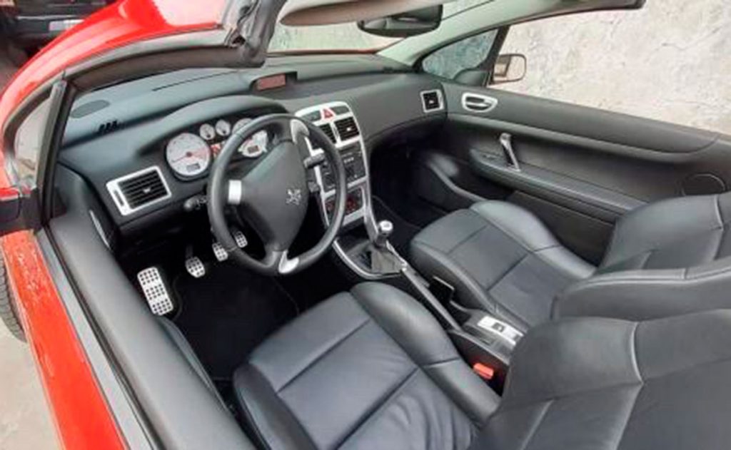 ¿El Peugeot 307 CC con menos kilómetros del país? Mirá el estado de ...