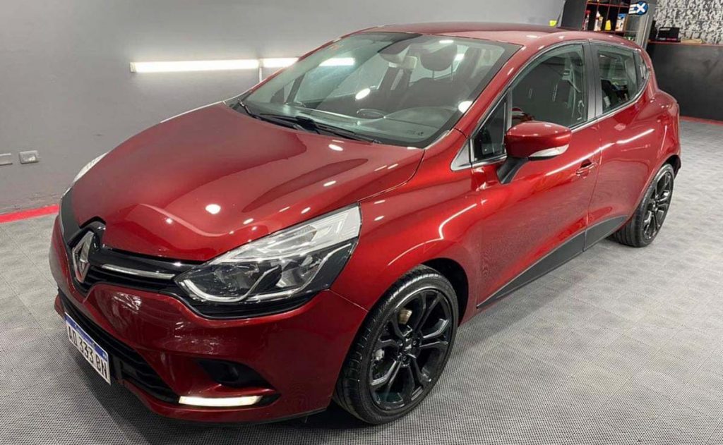 Renault Clio IV: la curiosa historia de una de las pocas unidades en ...