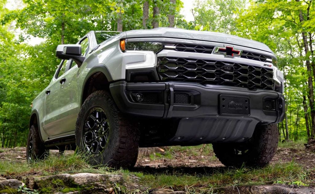 Chevrolet presentó una nueva versión de la Silverado con motor V8 de ...