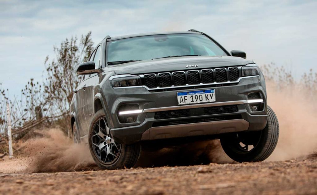 Test Drive Jeep Commander Overland | Auto Test