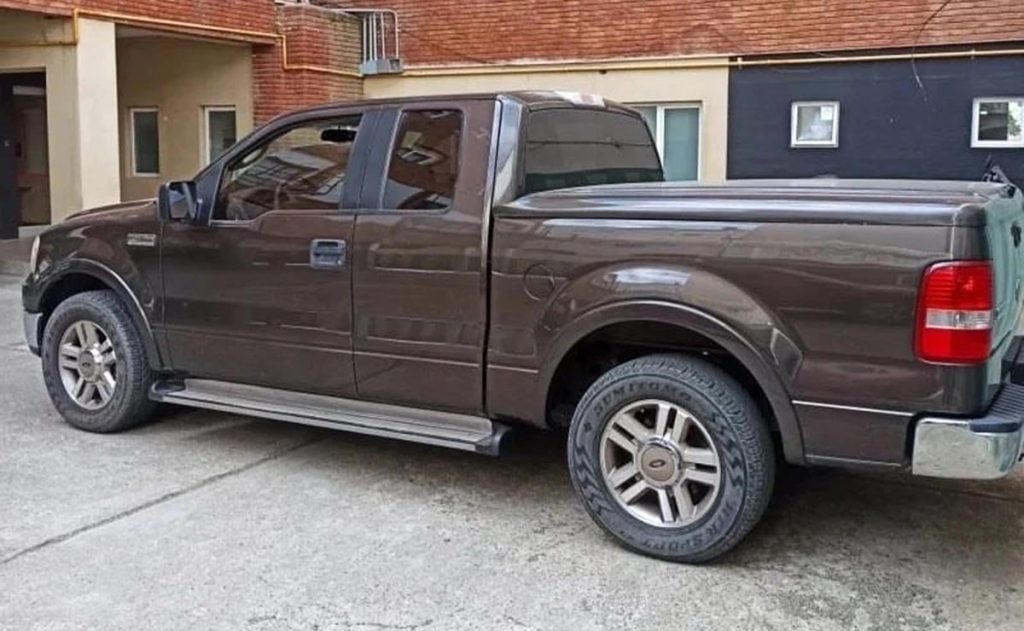 ¿Única en el país? Una Ford F-150 V8 cabina extendida a la venta en ...