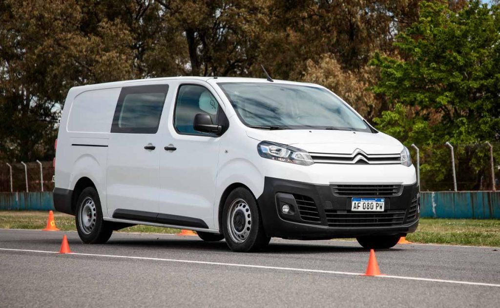 Analizamos el Citroën Jumpy: ¿cuál es el mejor utilitario? | Revista ...