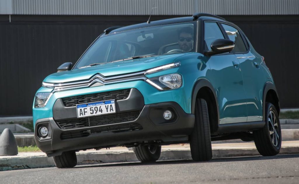 Test Drive Citroën C3 Feel Pack 1.6 AT | Auto Test