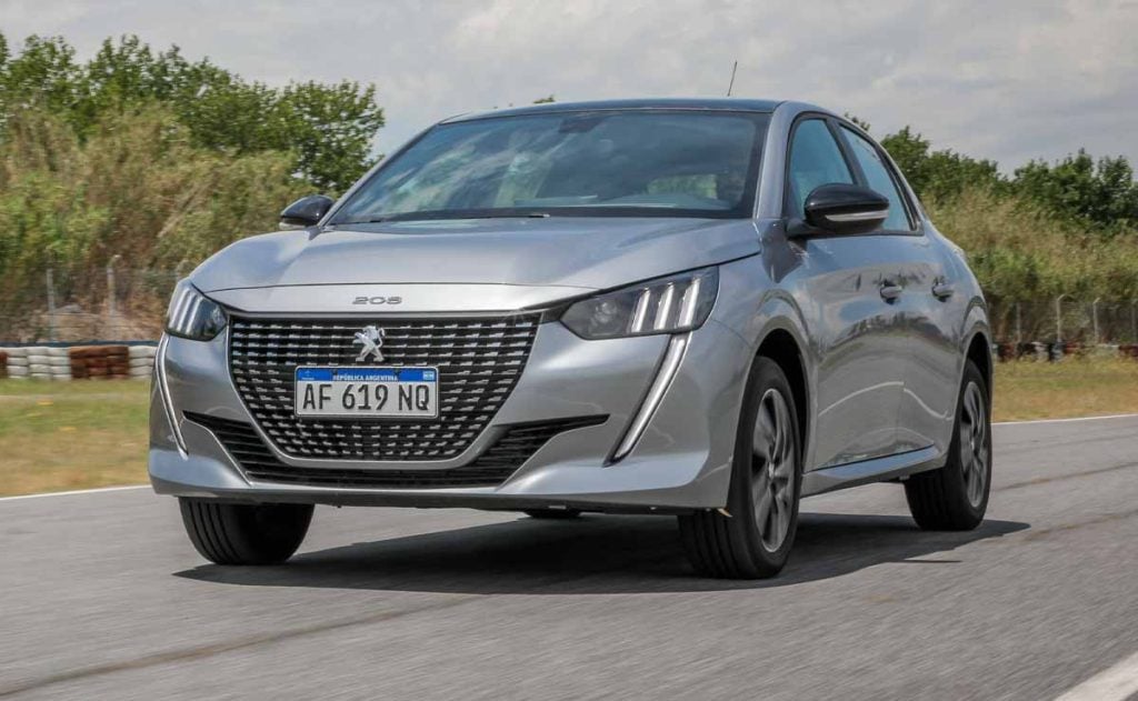 Test Drive Peugeot 208 Road Trip | Auto Test
