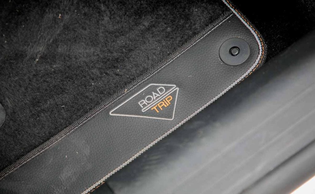Test Drive Peugeot 208 Road Trip | Auto Test