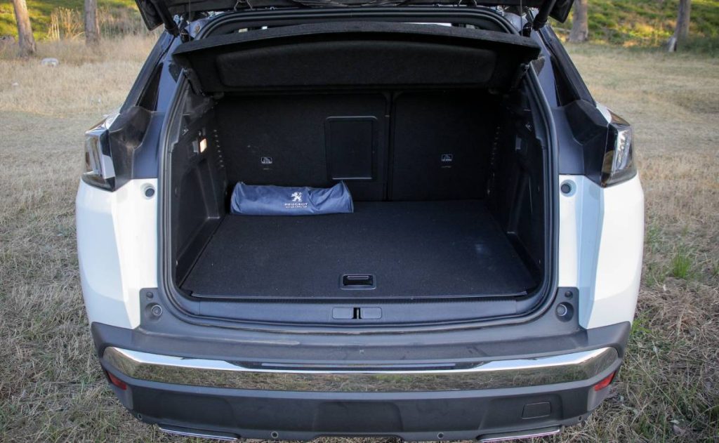 Test Drive Peugeot 3008 GT Pack Hybrid4 | Auto Test