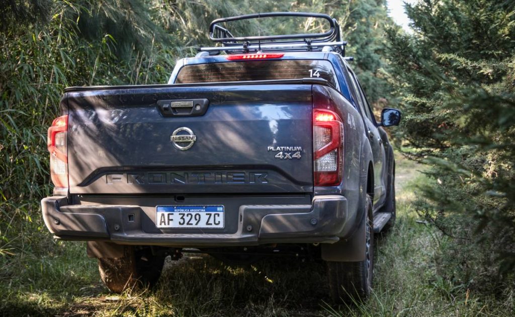 Test Drive Nissan Frontier Platinum 4x4 AT | Auto Test