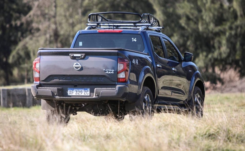 Test Drive Nissan Frontier Platinum 4x4 AT | Auto Test