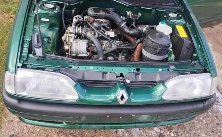 El auto que venía a seducir a la clase popular con su precio: Renault ...