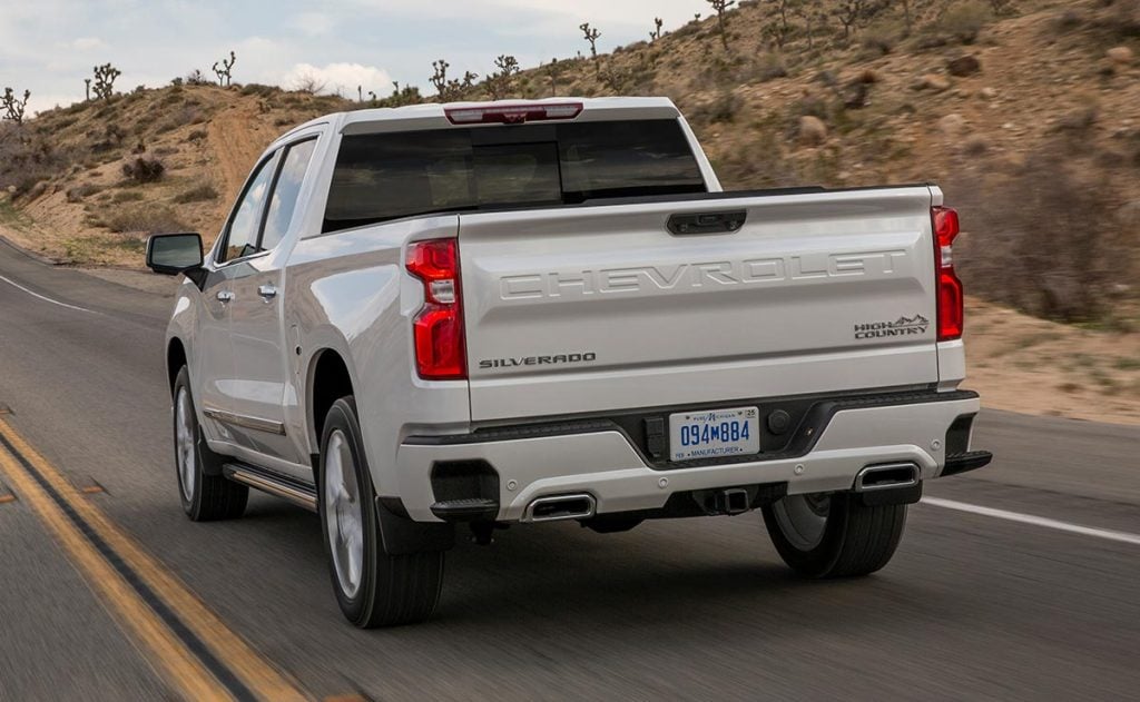 La pick up full size que amagó su llegada a la Argentina y en Brasil es ...