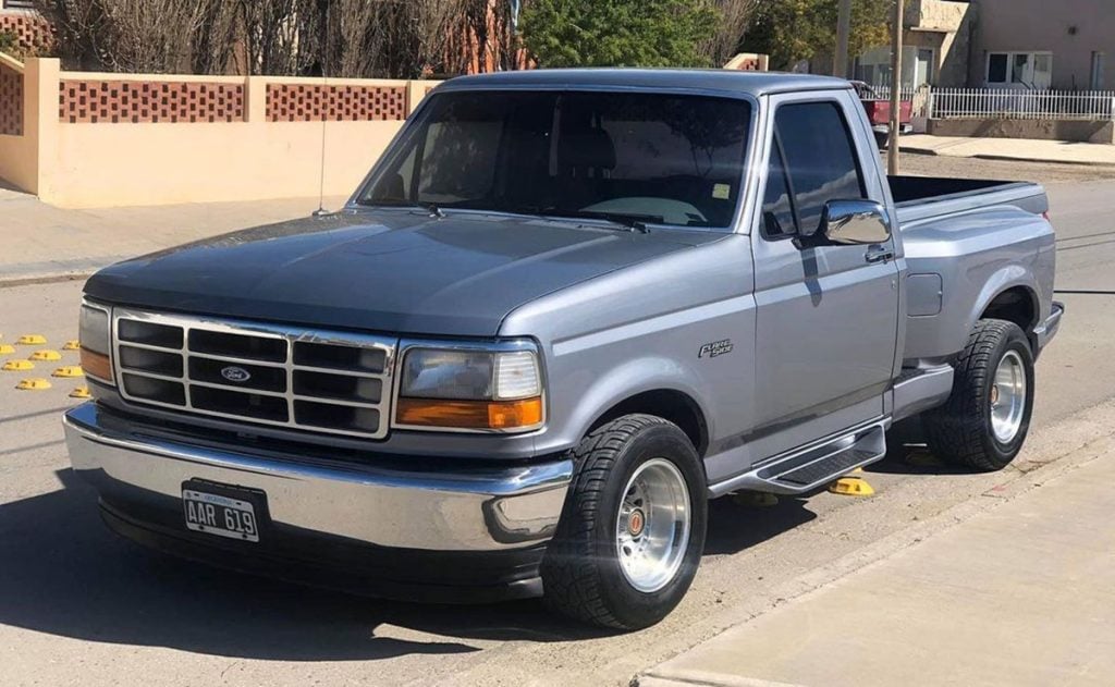 Qué detalle esconde la Ford F-150 de 1995 que es la envidia de ...