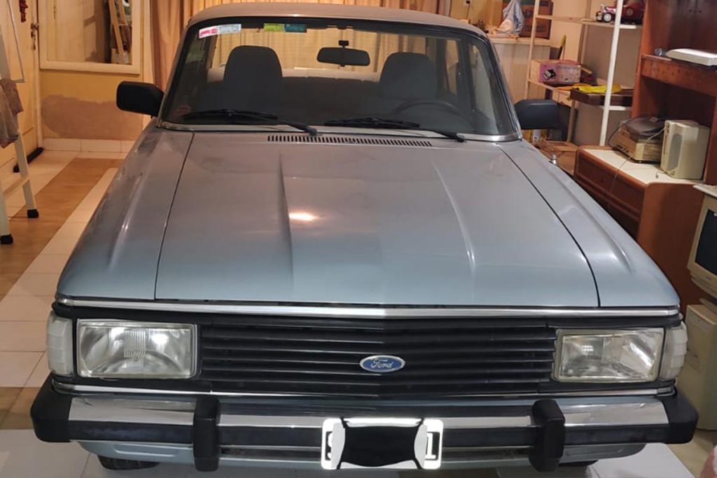 35 años después: venden un Ford Falcon Ghia impecable con 27.000 kilómetros