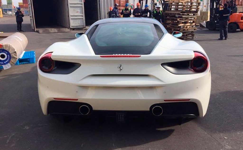 Así quedó una Ferrari valuada en más de medio millón de dólares tras un ...