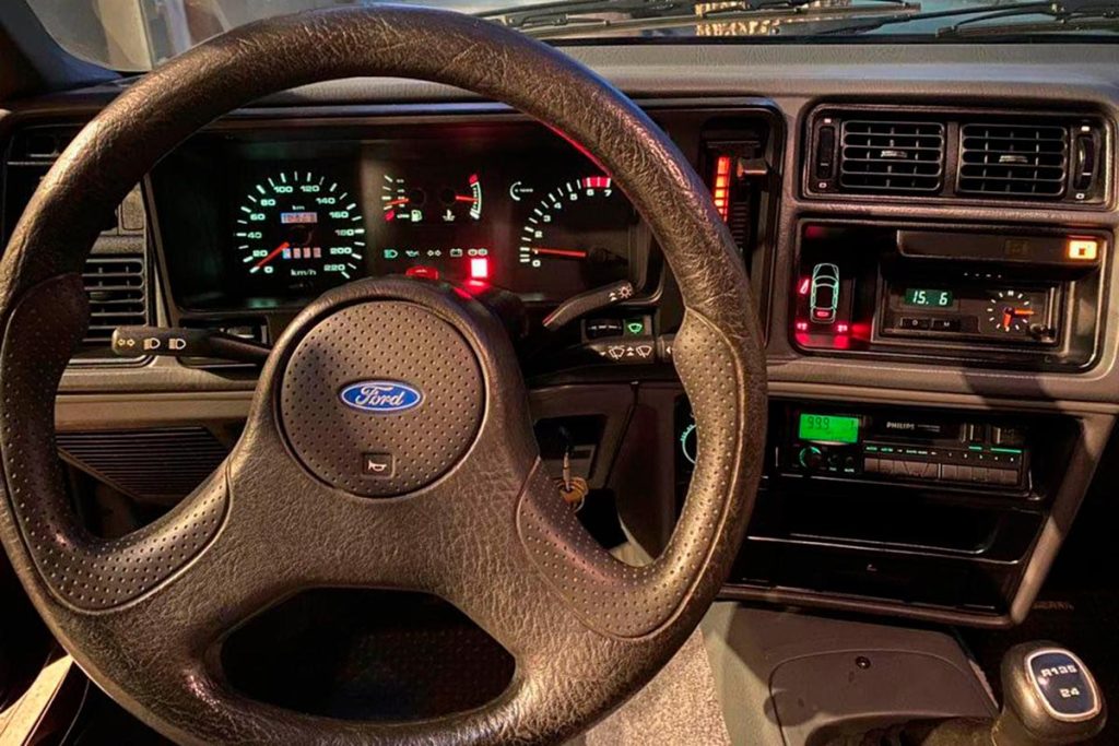 Ford Sierra Ghia: fotos, detalles y equipamiento del sedán más lujoso ...