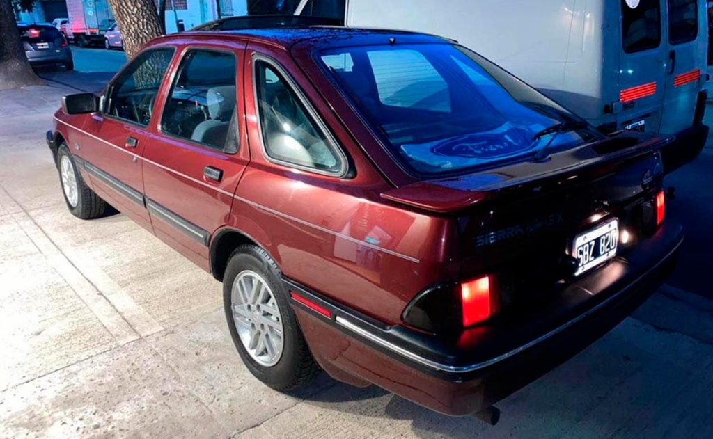 Ford Sierra Ghia: fotos, detalles y equipamiento del sedán más lujoso ...