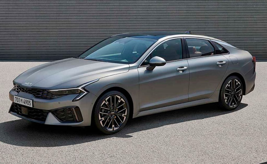 Kia K5 2024: fotos, todos los cambios y precio del renovado sedán