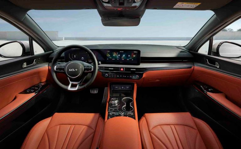 Kia K5 2024: fotos, todos los cambios y precio del renovado sedán