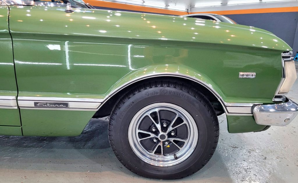 La historia de un clásico sedán Ford de 1977 con 4.000 km que estuvo ...