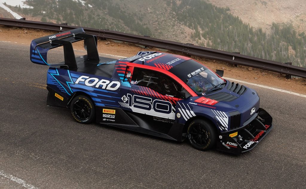 La pick up Ford de 1.600 HP que alcanzó un nuevo récord de velocidad