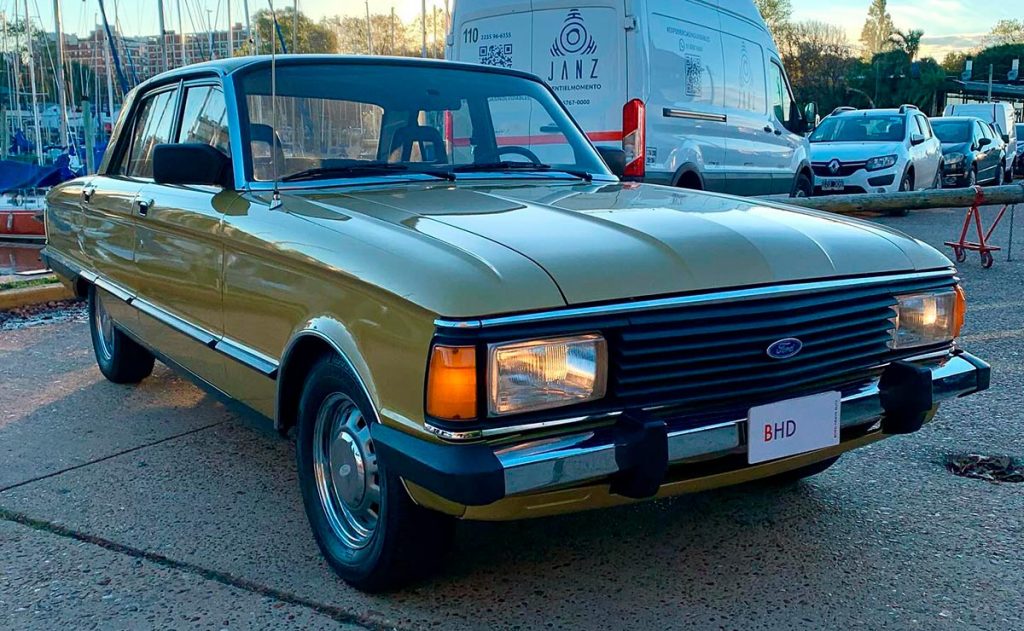 El sedán más icónico de Ford: encuentran una unidad de 1983 con ...