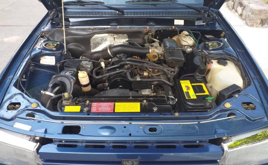 Inmaculado y tope de gama: se vende un Peugeot 505 de 1994 con apenas ...