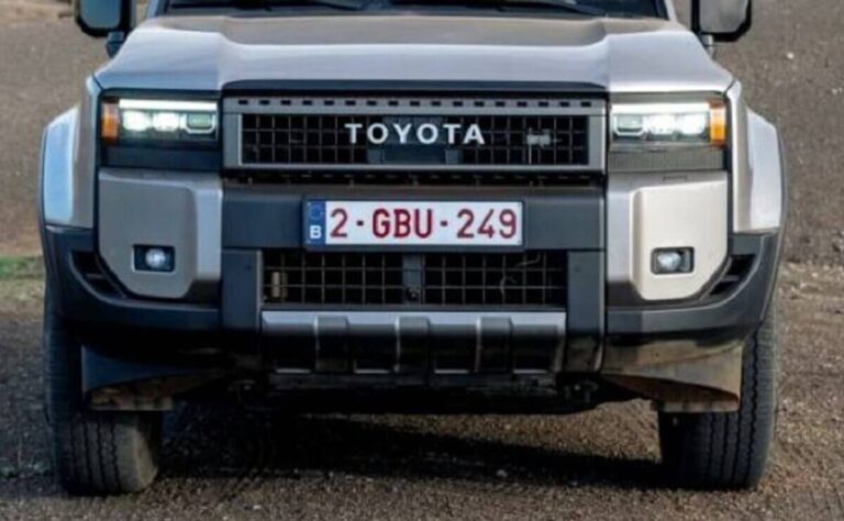Toyota suma un cambio clave en un histórico SUV con detalles de la Hilux