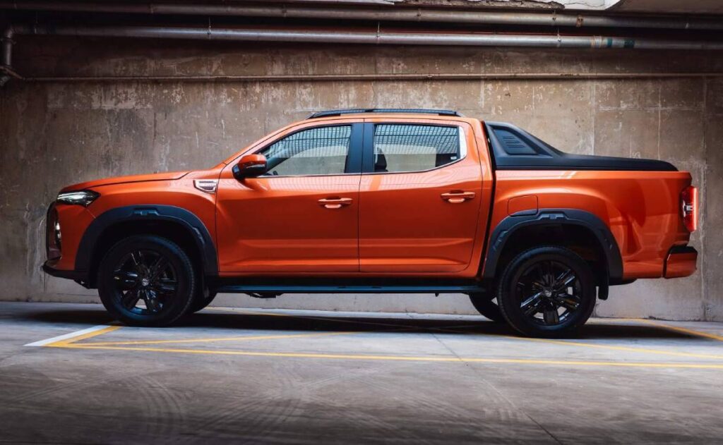 Así es la pick up con look deportivo que va contra Toyota Hilux y Ford ...